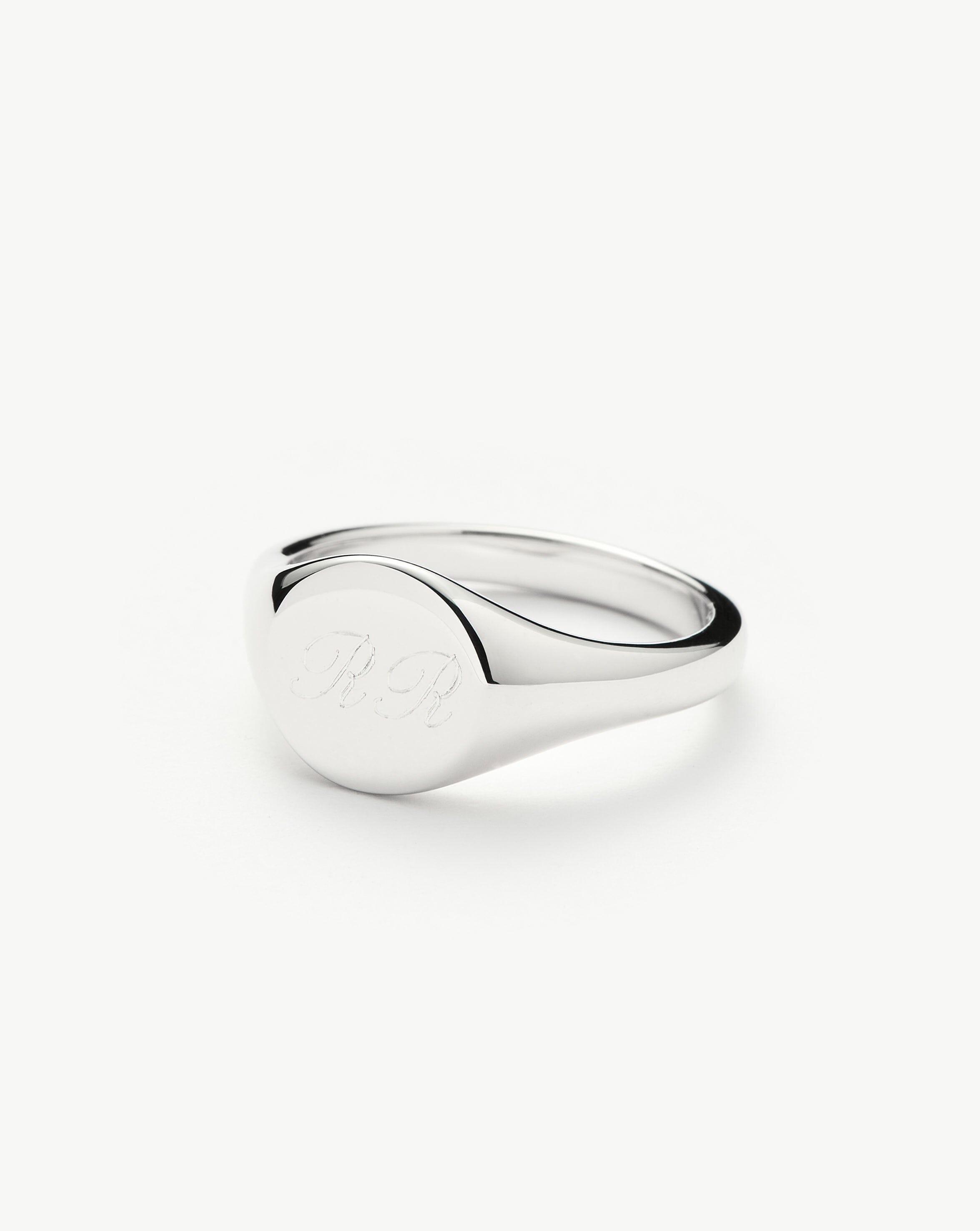 Engravable Round Signet Ring | Sterling Silver | Missoma