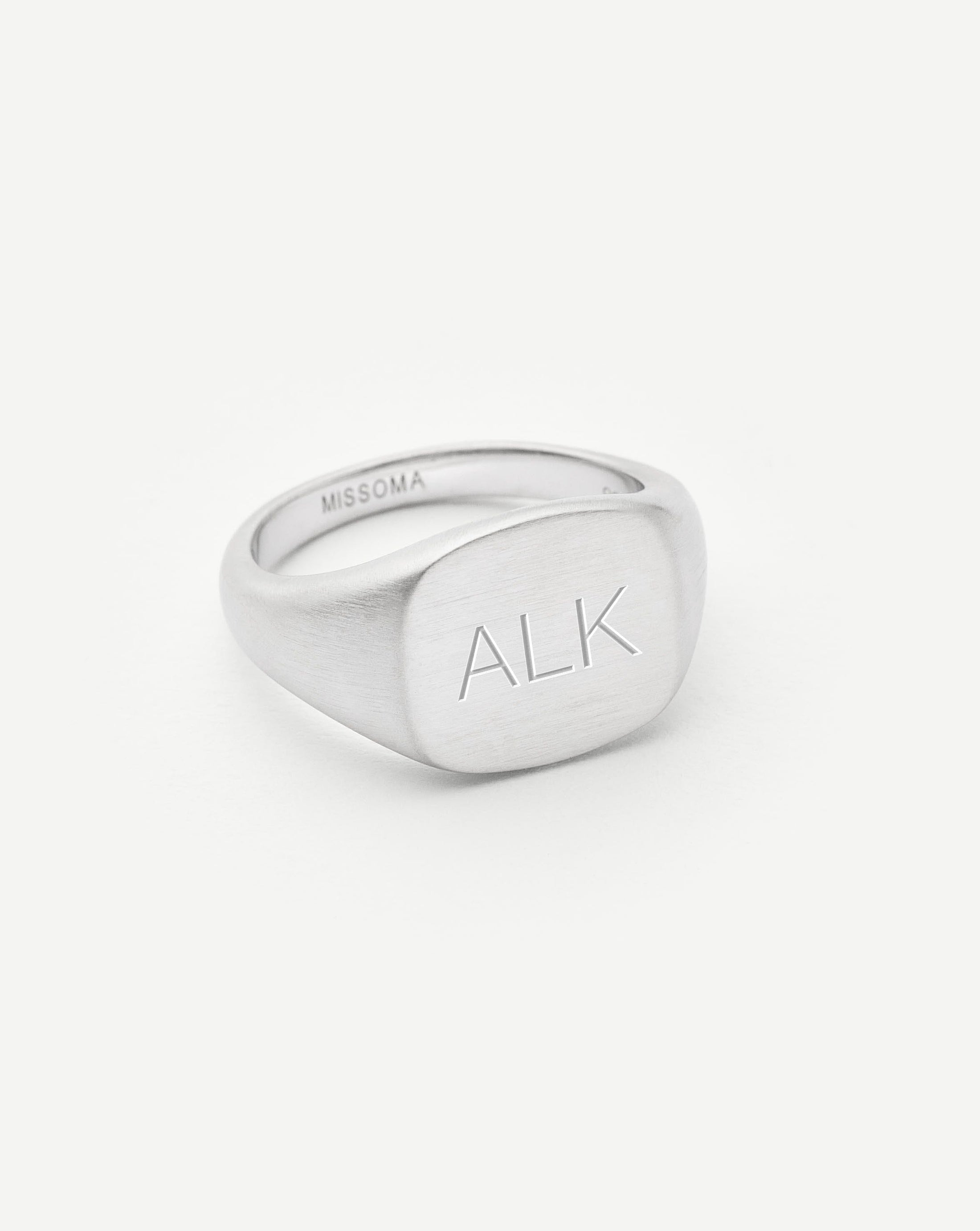 Mens Engravable Signet Ring | Sterling Silver | Missoma
