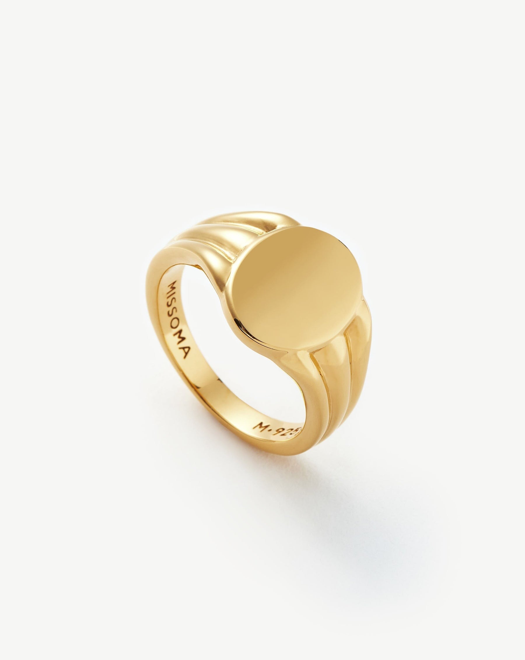 Signet Rings: What are they and how to wear them | Missoma