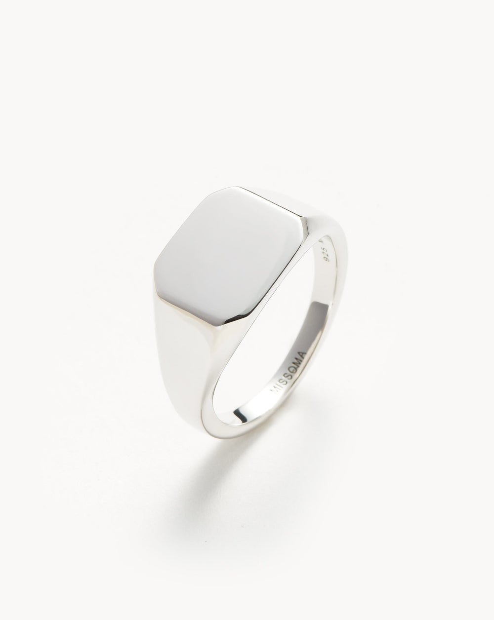 Signet Rings: What are they and how to wear them | Missoma