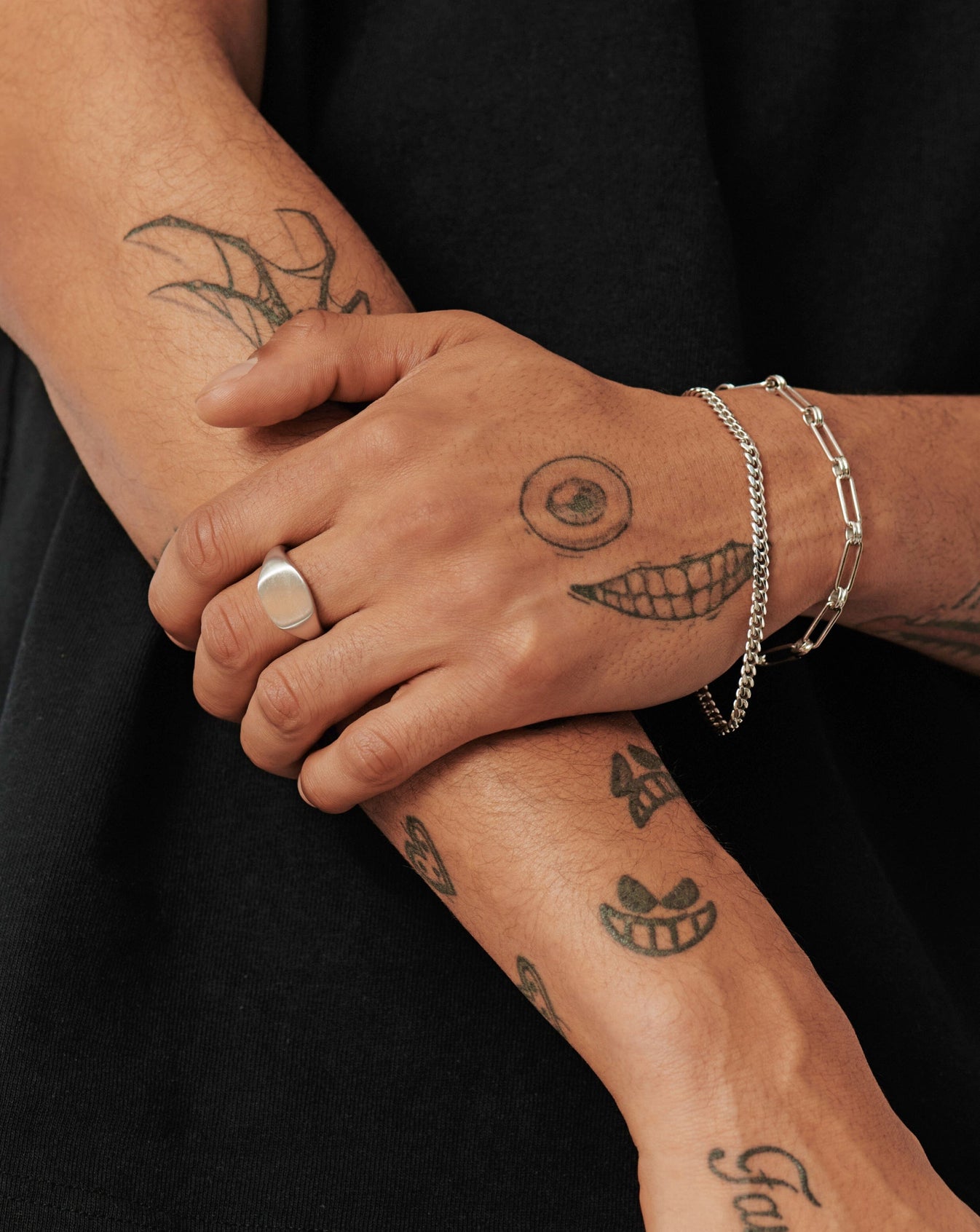 Mens Engravable Signet Ring | Sterling Silver | Missoma