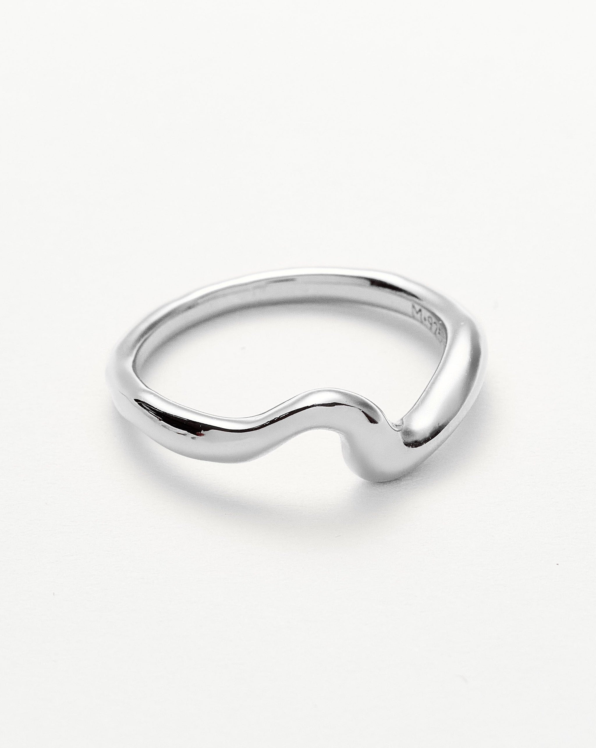 Molten Wave Stacking Ring | Silver | Missoma